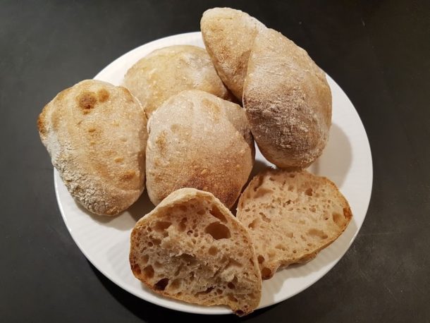 Nemme og hurtige surdejsboller